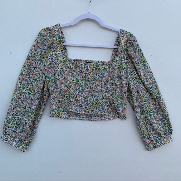 Lulus | Tops | Lulus Smocked Crop Blouse With 34 Sleeves Womens Medium ...